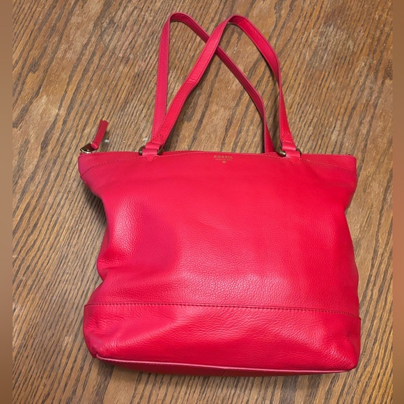 Fossil | Bags | Fossil Red Leather Shoulder Bag Medium Size With Gold ...